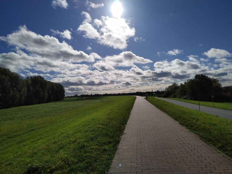 Düsseldorf Rheinufer 23 km | 22.4 km Running Route on Strava