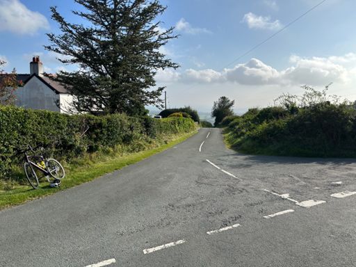 Little dabble. Second visit to Hope mountain… nearly died again. | Strava