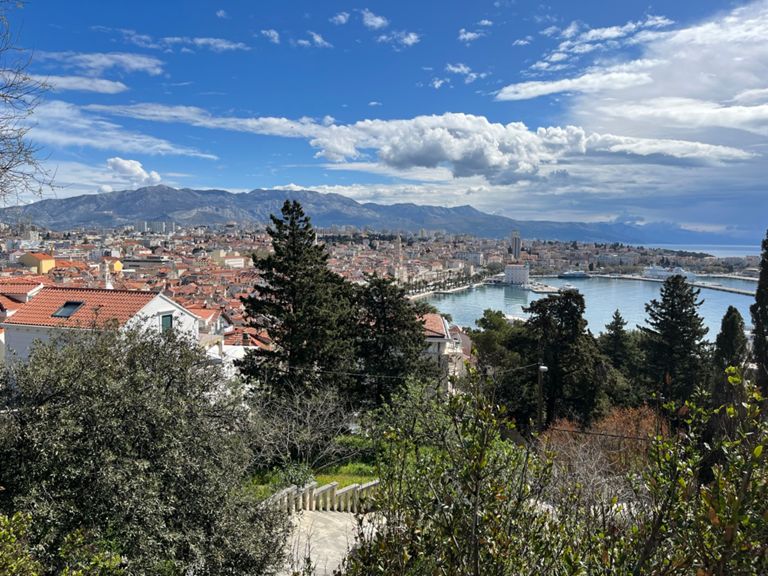 Split run | 3.2 mi Running Route on Strava